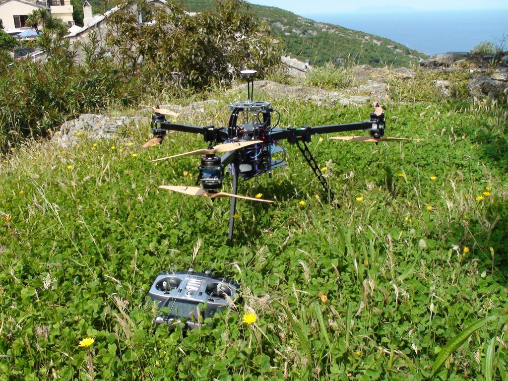 Prototype Y6 - Frenchi Drone - formation drone individuelle, concepteur ...